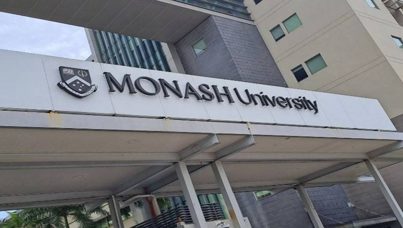 CASE STUDY: Monash University Malaysia Offers 360 degrees Hybrid Class – StreamCast Asia